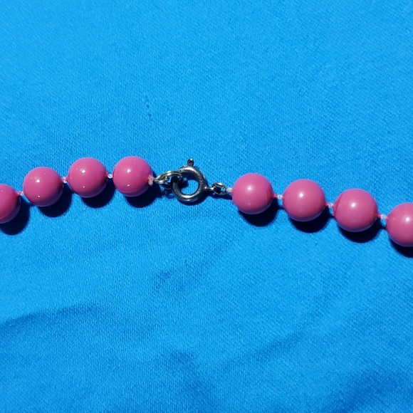 Jewelry | Vintage Medium Pink Bead Necklace | Poshmark